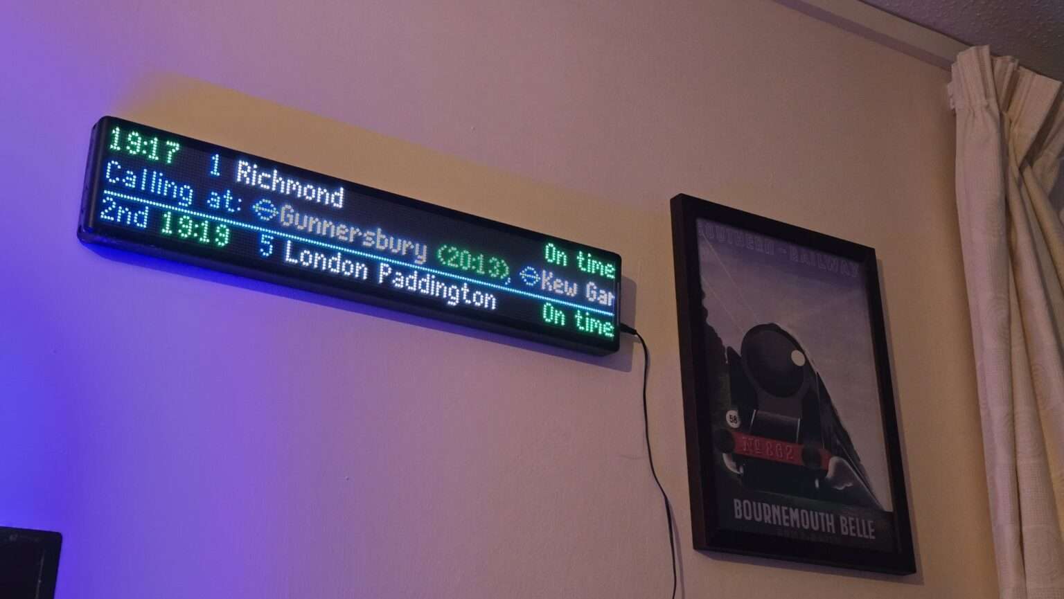 Pro Departure Board (100cm) - UK Departure Boards